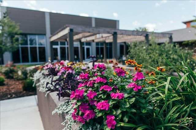 Dove Estates Senior Living Senior Living Community Assisted Living Memory Care In Goddard Ks