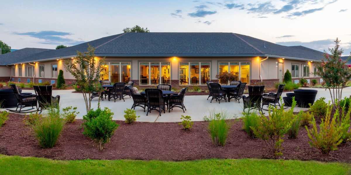 Mill Creek Alzheimer's Special Care Center | Senior Living Community ...